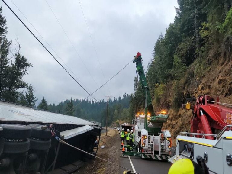 Hwy 58 Semi Recovery | Puddle Jumper Towing